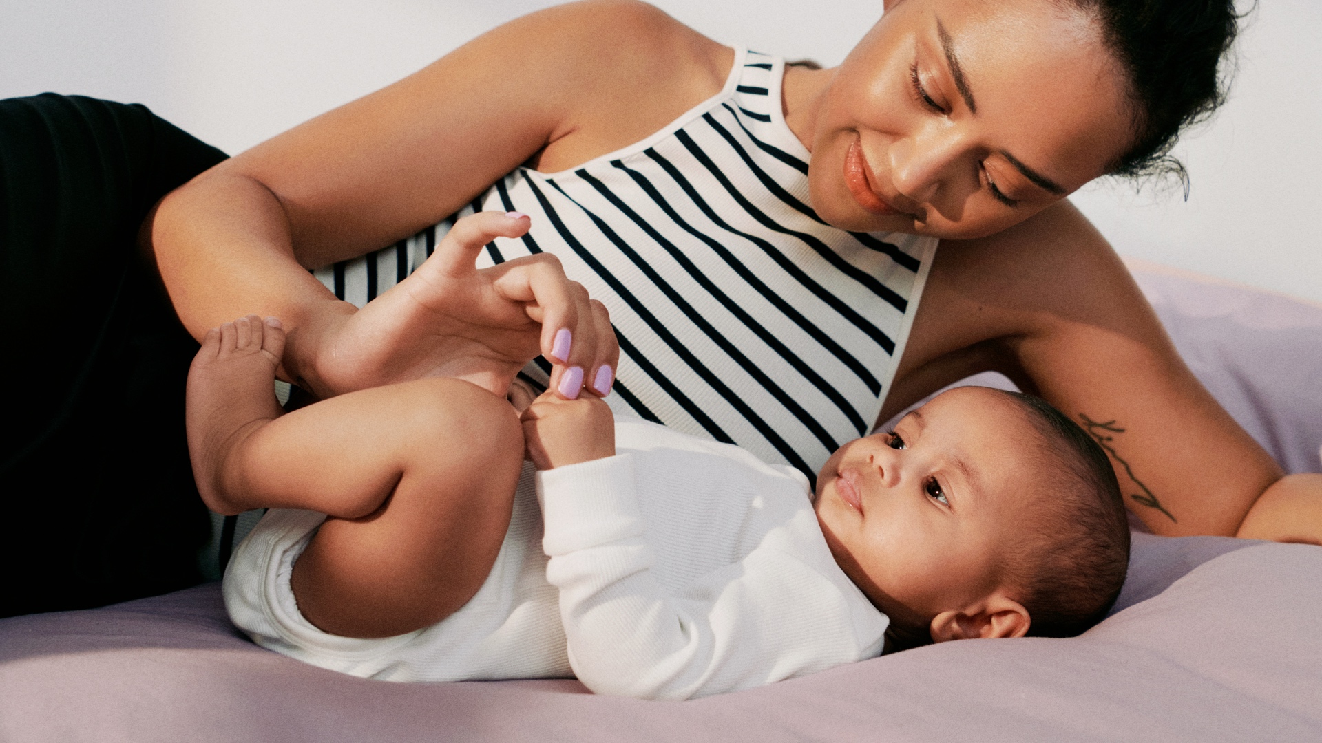 Maternity and nursing wear | H&M Baby