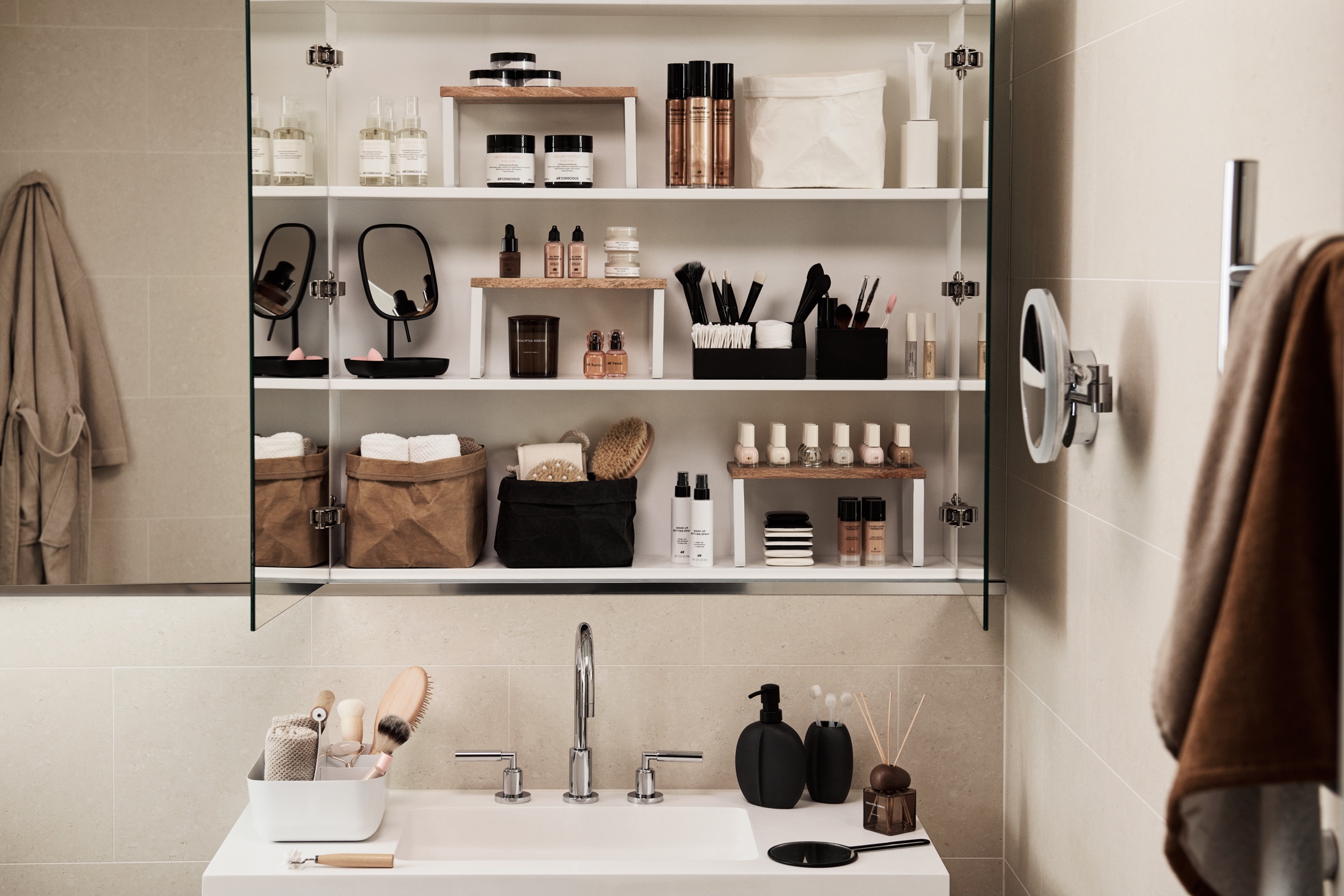 Organise the bathroom | Stylish storage | H&M HOME